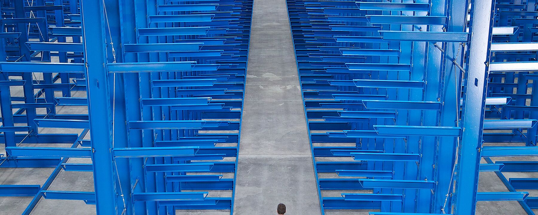 Cantilever racking | narrow aisles warehouses | OHRA Ireland