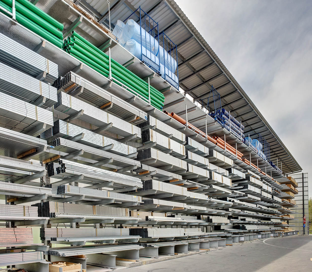 Yard racking | cantilever racking with roof | OHRA Ireland